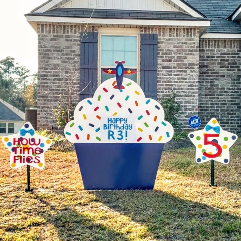 Baby & Birthday Yard Signs