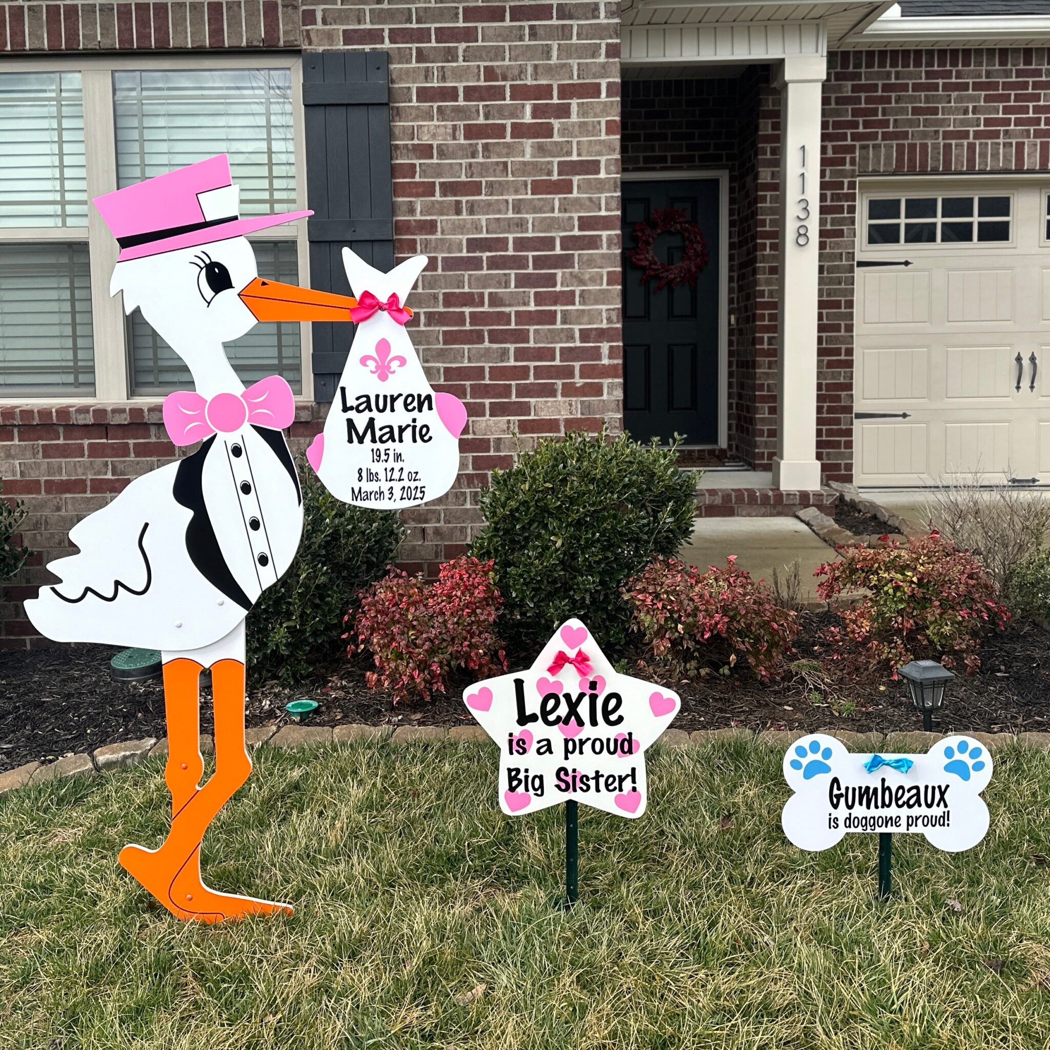 Baby Announcement Yard Signs Nashville | Stork & Carriage Signs